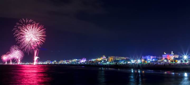 Offerta Hotel settimana Notte Rosa a Bellaria Igea Marina | Hotel Bella ...